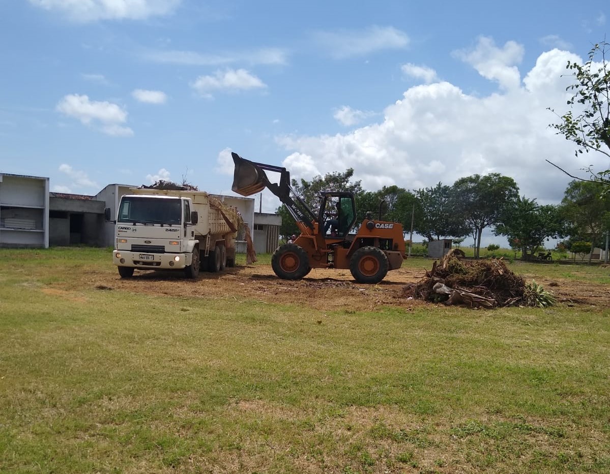 Retirada de Entulhos 2 — Campus Arapiraca